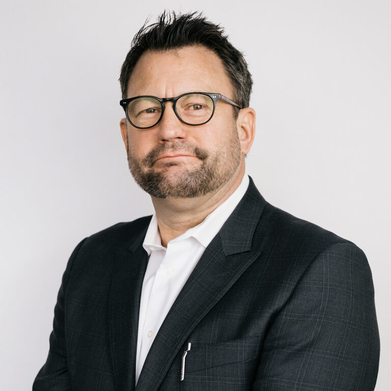 About Us - Grand Kahn